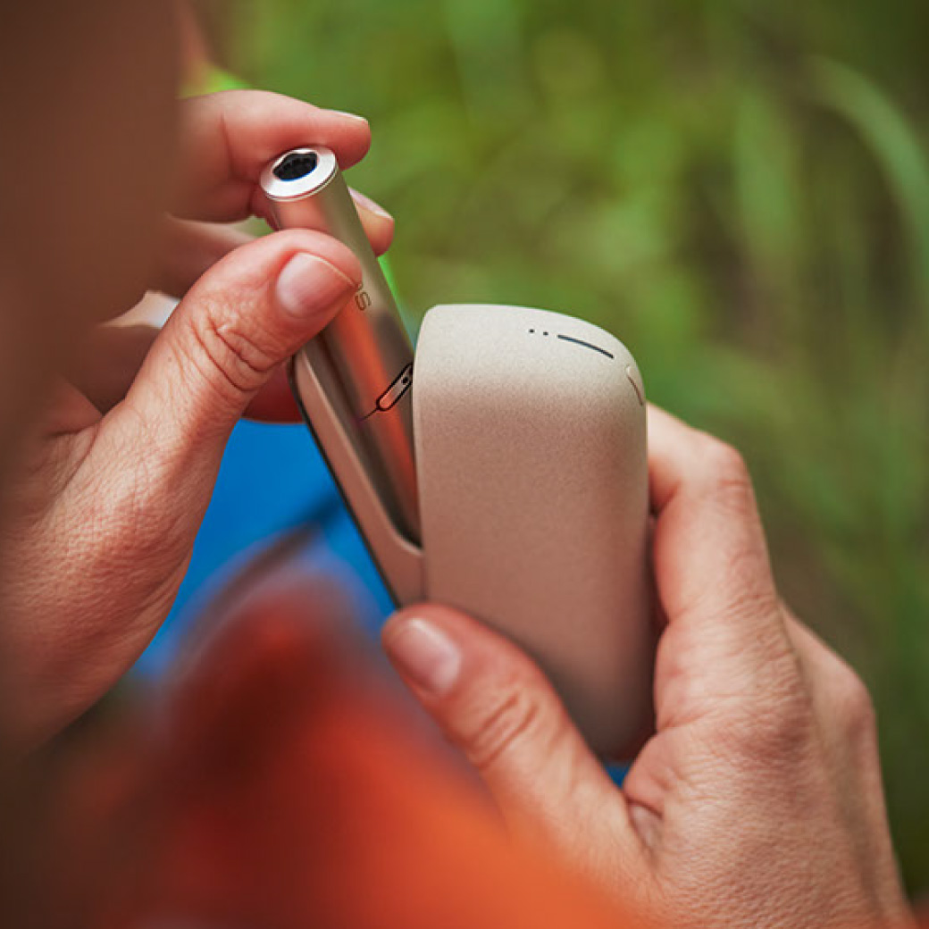 IQOS A Smoke-Free Alternative Device With Tobacco Heating Technology ...