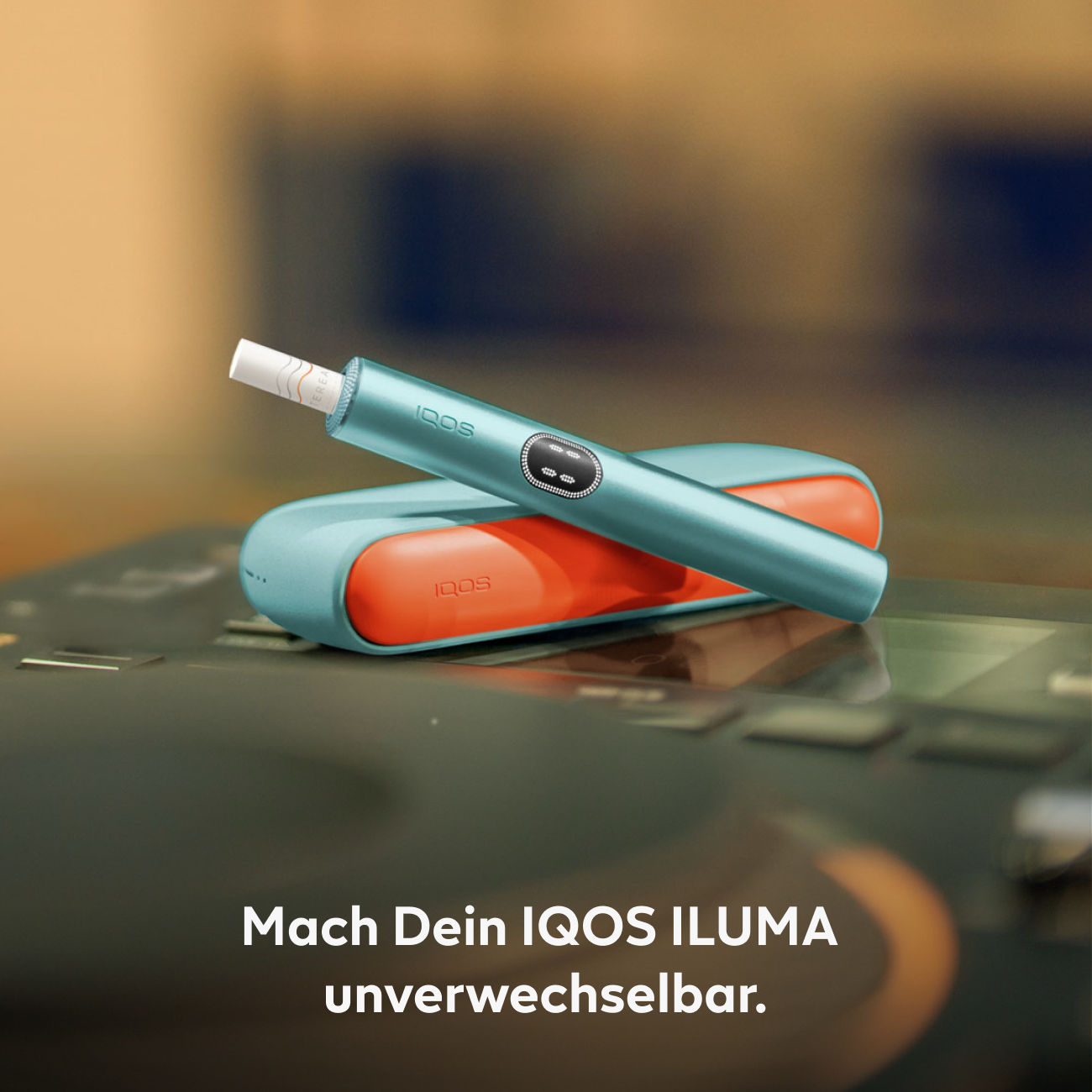 Jetzt kaufen: IQOS ILUMA Klappen-Cover Bright Orange | IQOS DE